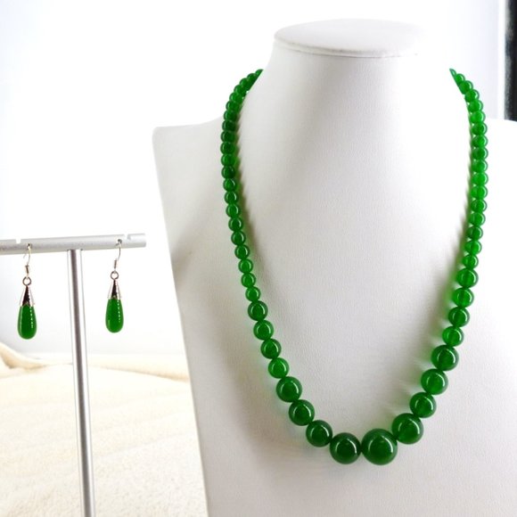 Jewelry | Emerald Green Necklace Baton Earring Set Glass Beads 19 22 ...